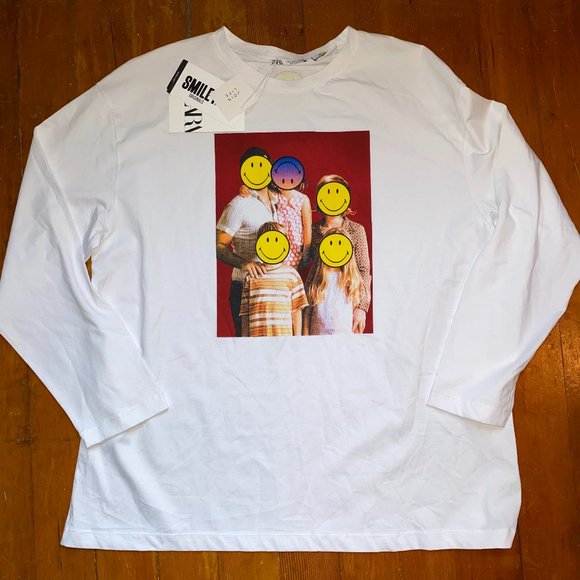 Zara | Tops | Zara Smiley Originals Graphic Tee | Poshmark